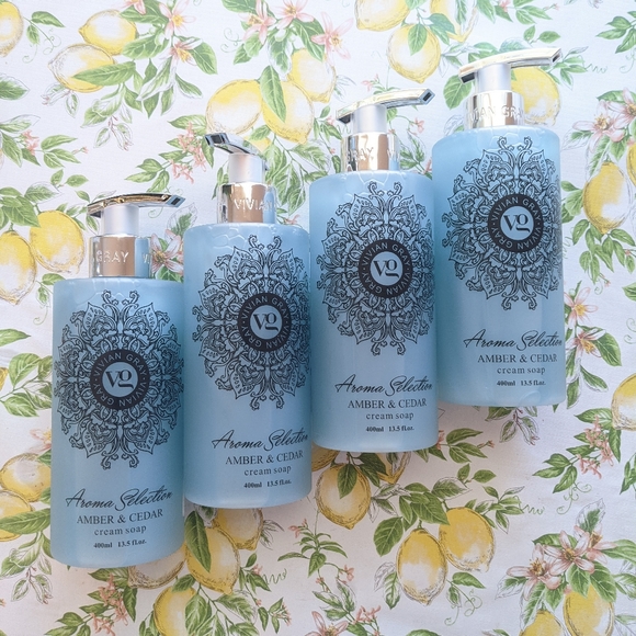 Vivian Gray | Bath & Body | 4 Vivian Gray Aroma Selections Amber Cedar ...